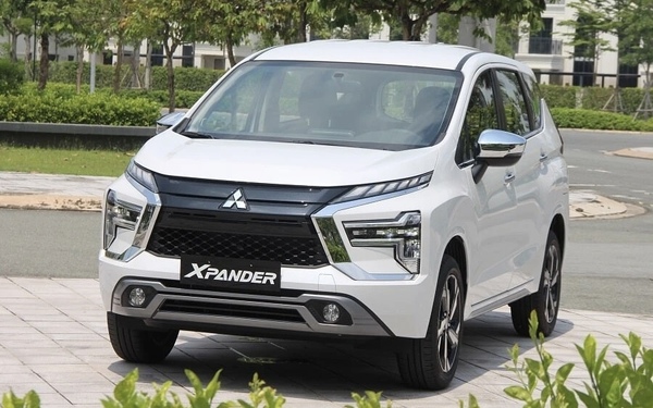 So sánh Rondo và Xpander về ngoại thất, nội thất và những tính năng an toàn